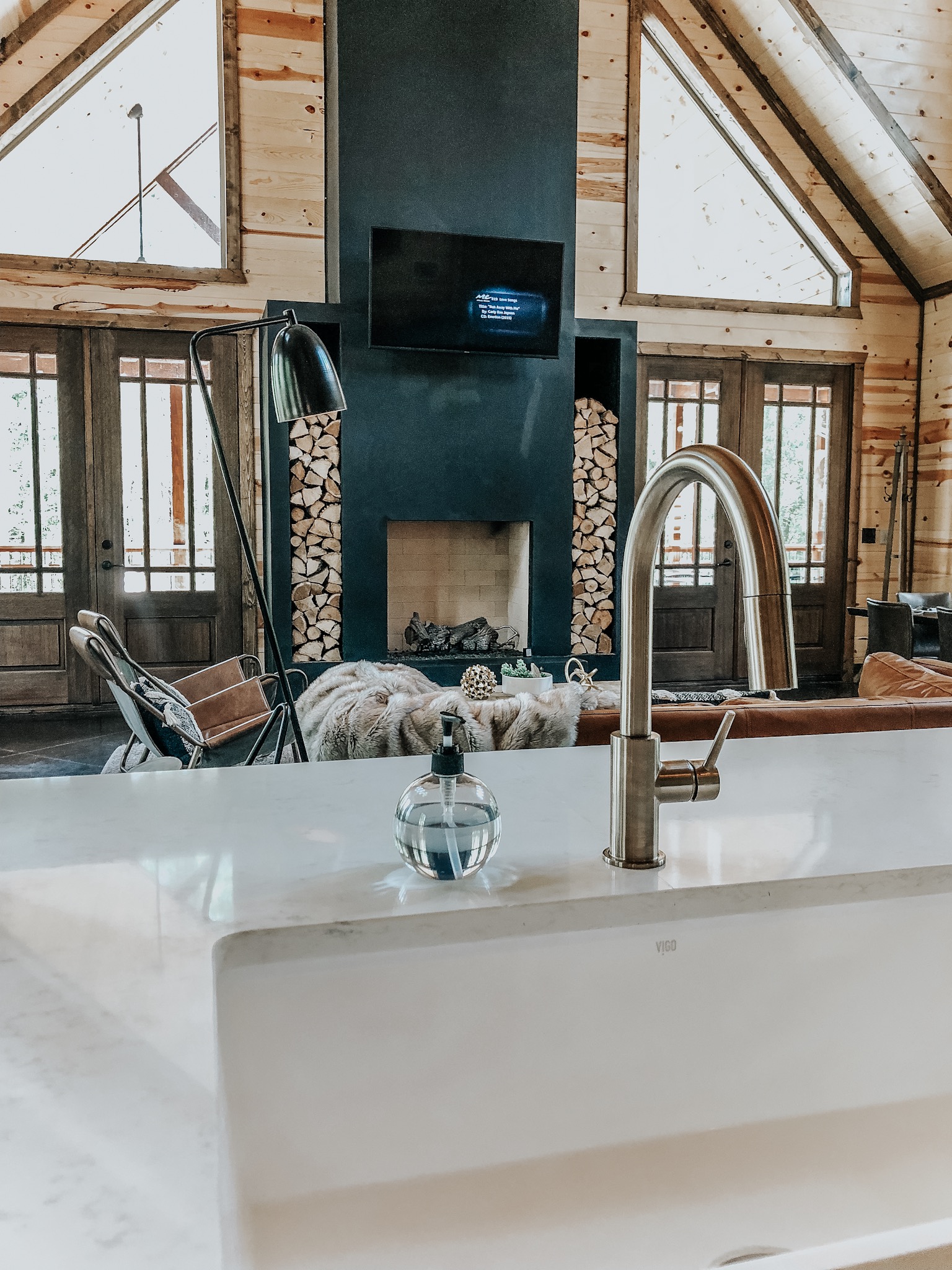 FIVE PINES CABIN | GIRLS TRIP | Madison Vining Blog